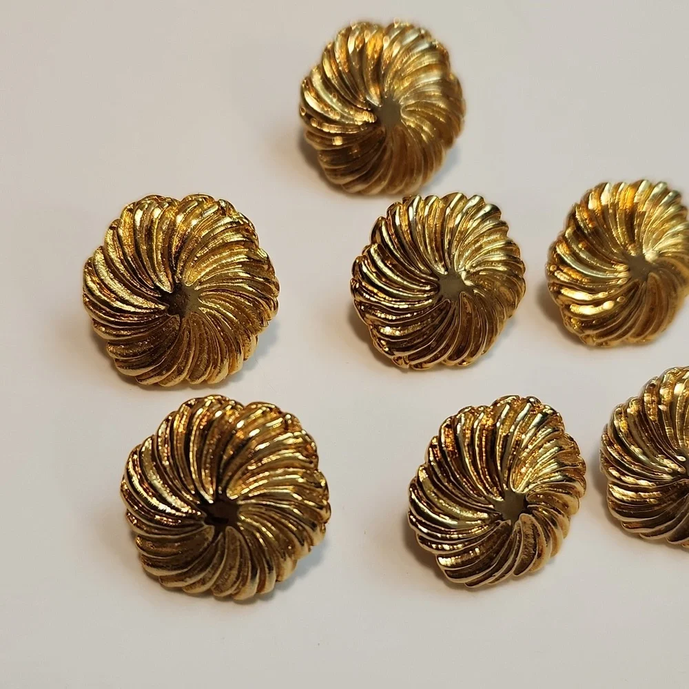 Source Unknown | Other | Vintage Goldtone Swirl Replacement Buttons Set ...